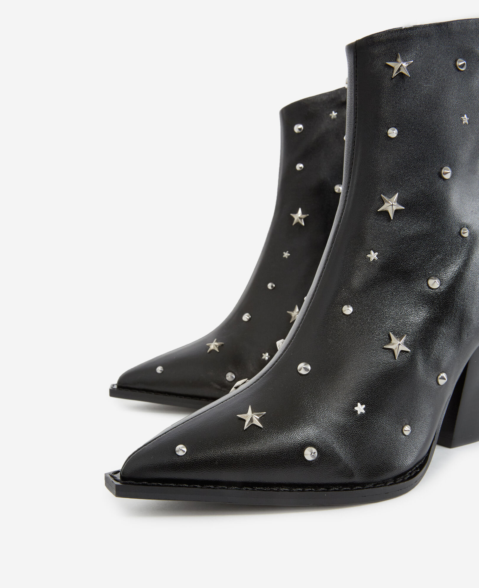Bottines noires à talons cuir à studs | The Kooples - France